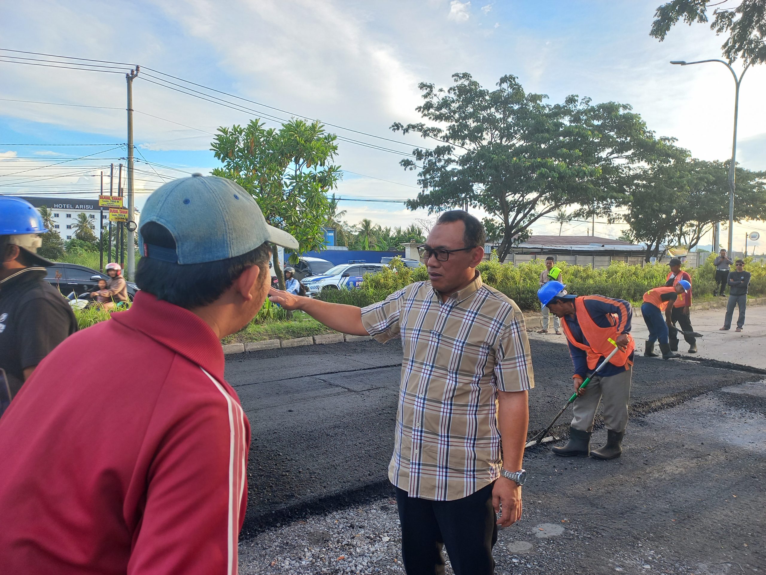 Jalur Mudik JLS Sudah Mulus, Perbaikan Jalan Berlubang Sesuai Target – Harita.id