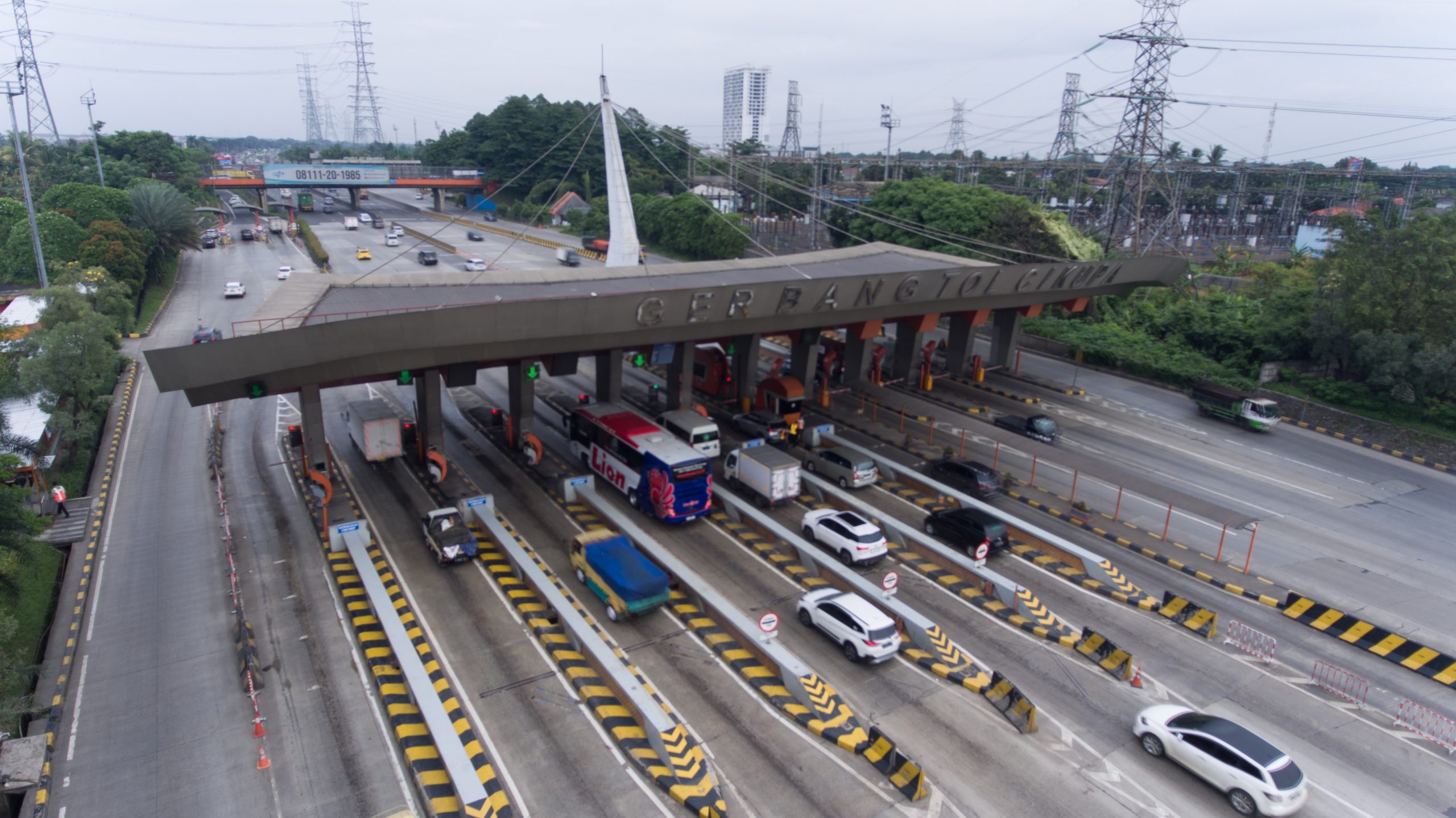 Arus Mudik Lebaran Idul Fitri 1444H ASTRA Tol Tangerang-Merak Pastikan Jalur Aman dan Imbau ...