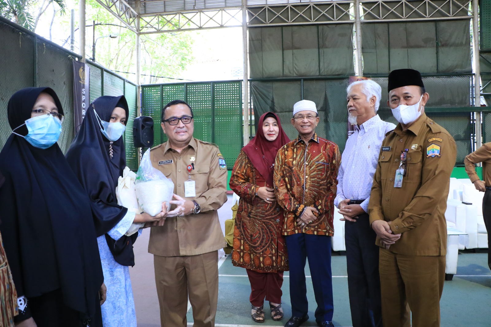 Ramadhan Berbagi, FPPP Serang Bagikan 1400 Paket Sembako – Harita.id